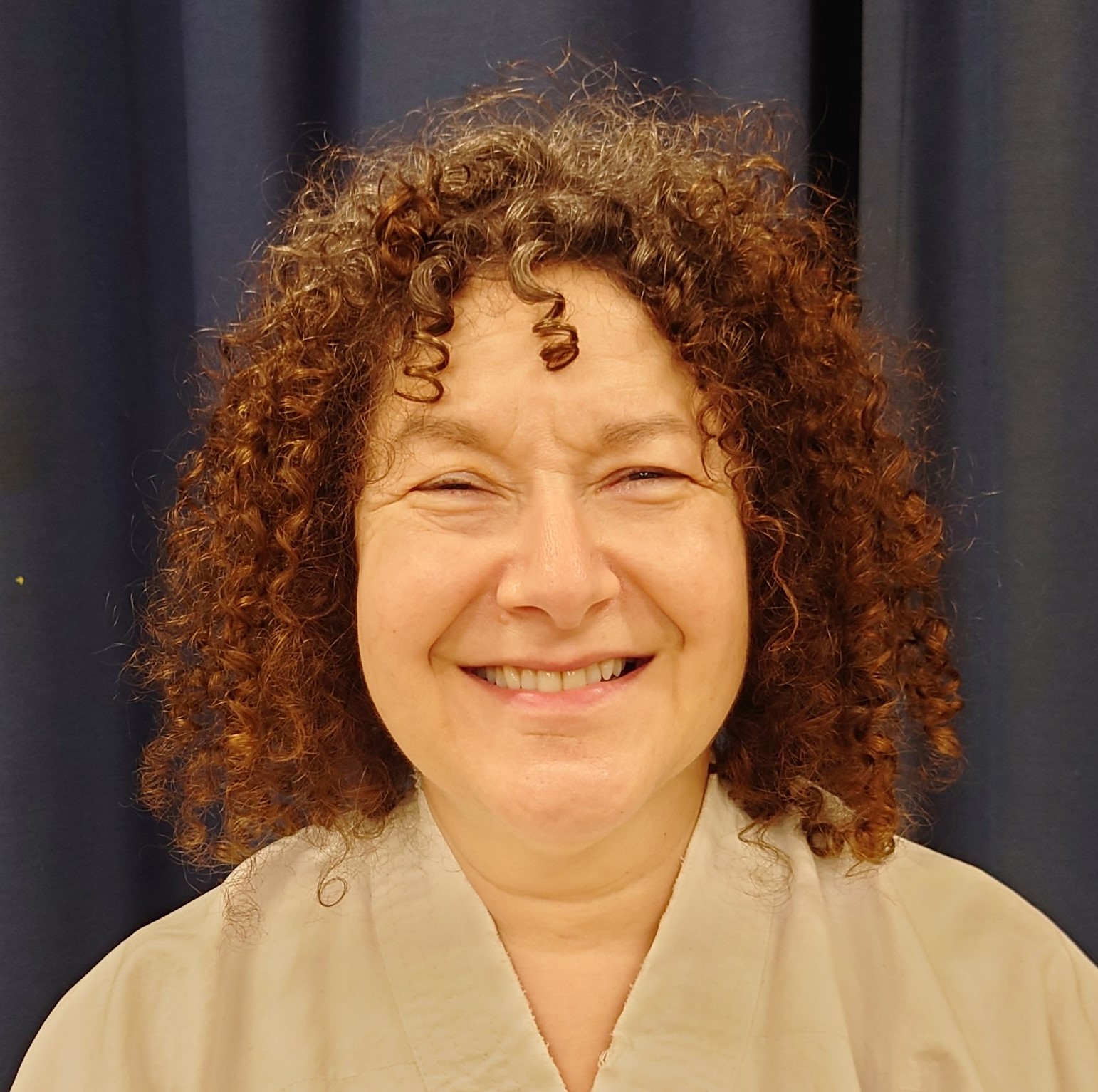 Linda Zak provided this account of her Aikido story.